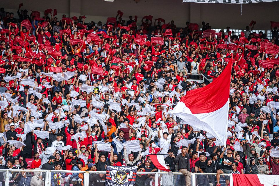Gelora Bung Karno Memerah Putih: Lautan Manusia Dukung Timnas di Final ...